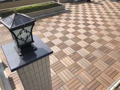 China Decote de madeira de plástico composto de PVC fácil de instalar WPC DIY com certificado CE/ISO à venda