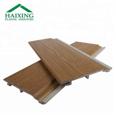 Cina Tavola di rivestimento per facciate di pannelli murali esterni in spuma di PVC a prova di fuoco per isolamento termico in vendita