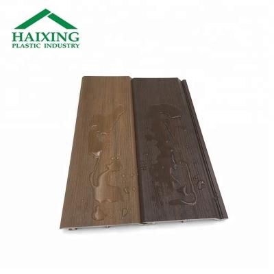 Cina Pannello di rivestimento composito in PVC/WPC in legno e plastica per la moderna soluzione di rivestimento di pareti esterne in vendita