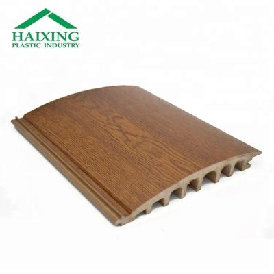 Cina 180mm*26mm PVC/WPC Decking esterno di ingegneria ambientale con opzioni personalizzate in vendita