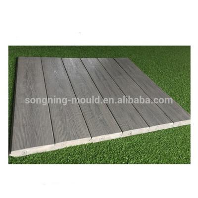 Cina Pavimenti compositi in legno e plastica rimovibili con copertura anti-UV e superficie da spazzolamento in vendita