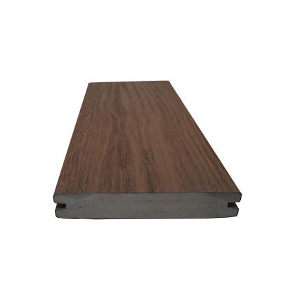 Cina Miglioramento a pavimenti in PVC con solchi solidi resistenti allo slittamento e perfetti per ambienti sicuri in vendita