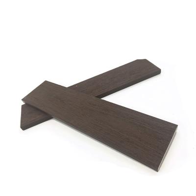 Cina Parquet solido senza scanalature funzionale in schiuma di PVC da 18 mm e ASA per spazi esterni pratici in vendita