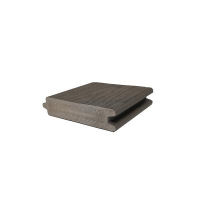 China Deck com estilo de design costeiro Confortável e resistente Deck oco sem costura à venda