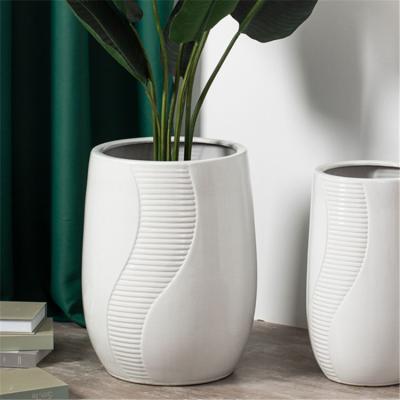 Cina Il vaso del giardino fornisce i grandi vasi da fiori ceramici bianchi della piantatrice del vaso decorativo all'aperto dell'interno domestico della pianta in vendita