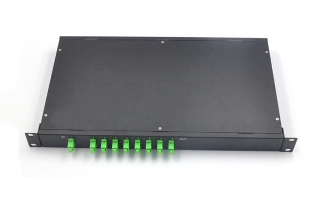 1×8 SC/APC PLC Fiber Optic Splitter rack mount configuration