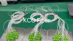 FTTH 2x16 光ファイバー スプリッター、SC/APC LC/APC コネクタ、高密度ネットワーク向けコンパクト設計