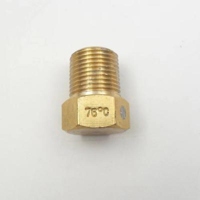 China Adaptador de tubo de conexión de enchufe Fusible de latón con piezas hexagonales de aleación eutéctica para aire acondicionado de refrigeración en venta
