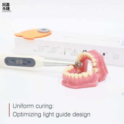Cina Unità di polimerizzazione dentale a luce ad alta intensità e uscita luminosa uniforme 9 in vendita