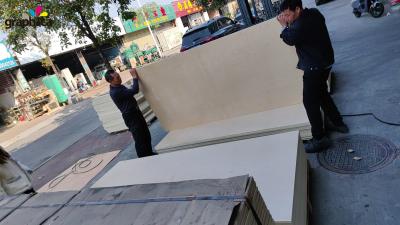 Cina 1220x2440mm/1220x1220/1220x1830mm/1220x1524mm No Gap Full Birch Plywood per la lavorazione a matrici in vendita