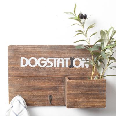 Cina Decorazione moderna in nero Cubo quadrato in legno Mensola galleggiante con logo personalizzato in vendita