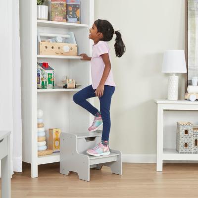 Cina Gran numero di sgabelli in legno a passo risparmio di spazio scelta essenziale per i mobili per bambini in vendita