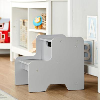 Cina Gran numero di sgabelli in legno a passo risparmio di spazio scelta essenziale per i mobili per bambini in vendita