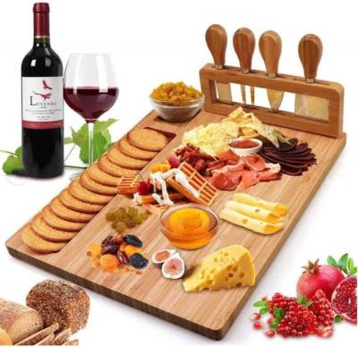 Cina Campione gratuito tabellone di formaggio di bambù e set di coltelli per il taglio di cioccolatini in vendita