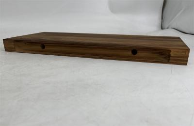 Cina Imballaggio postale Mensole da parete in legno Set per parete Massello in legno montato Mensola sospesa per lo stoccaggio in vendita