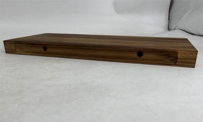 Cina Imballaggio postale Mensole da parete in legno Set per parete Massello in legno montato Mensola sospesa per lo stoccaggio in vendita