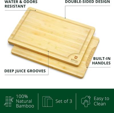 Cina Set di tavola da taglio extra grande in bambù naturale con scanalature per olio Set di 3 tavole da servizio in vendita