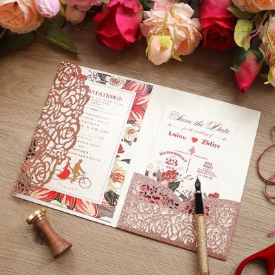Cina Europe Laser Cut Hollow Rose Pocket Inviti al matrimonio con buste e biglietti di ricezione in vendita