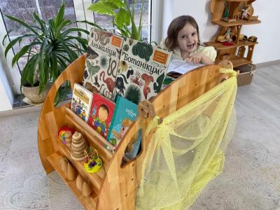 Cina Regali di Natale Libraio Montessori ecologico Mensola per 202406 Bambini Sedile da tavolo in legno in vendita