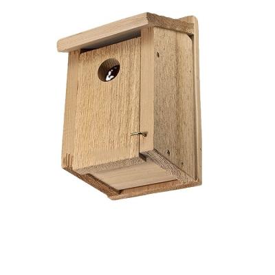China Push-up Closure Solid Pattern Garden Decor Wooden Bird House with Front Porch for sale