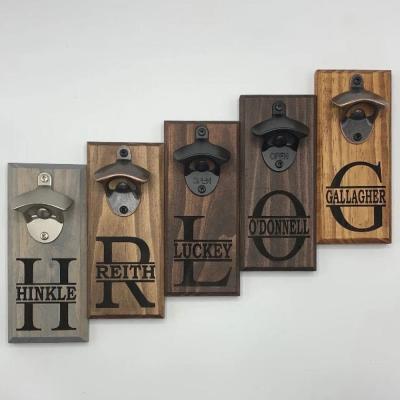 Cina Apribottiglie da orso di legno Parete frigorifero montaggio personalizzato stampa bruciata per regali in vendita