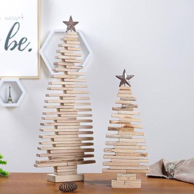 China Christmas Tree Table Decoration Ornaments with Simple Design and Natural Wood Color for sale