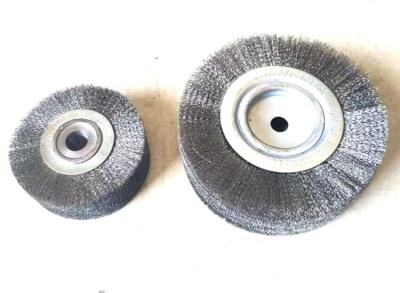 Cina 100 X 120mm Industrial Steel Wire Curved Wood Polish Wire Brush Roller in vendita
