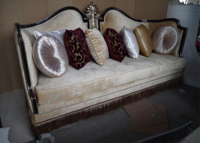 Cina Mobilia di legno su misura del sofà del salone con le nappe che splendono tessuto in vendita