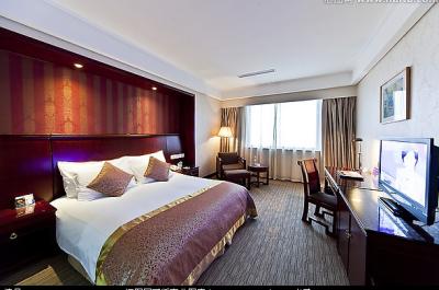 Cina Personalizzi re standard Bedroom Furniture Sets della stanza di ospite dell'hotel per la decorazione residenziale in vendita