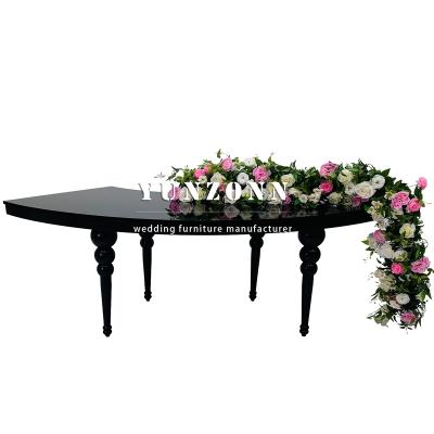 China Large Banquet Hall Black Metal Serpentine Half Moon Wedding Table for sale