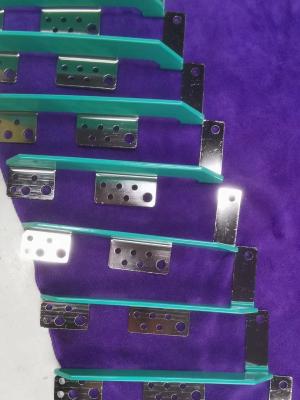 Cina Connettore del caricabatterie elettrico realizzato in materiale di alloggiamento PA66 e 2 calibri AWG per la ricarica in vendita