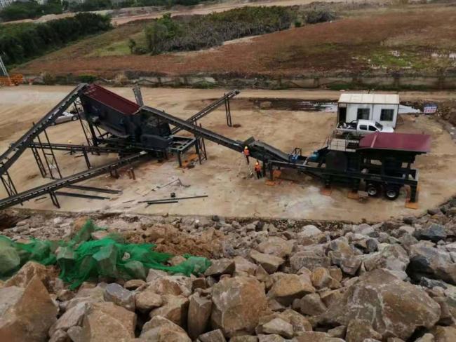 Mobile/Portable Stone Jaw Impact Cone Crusher Plimestone Granite Crushing Plant