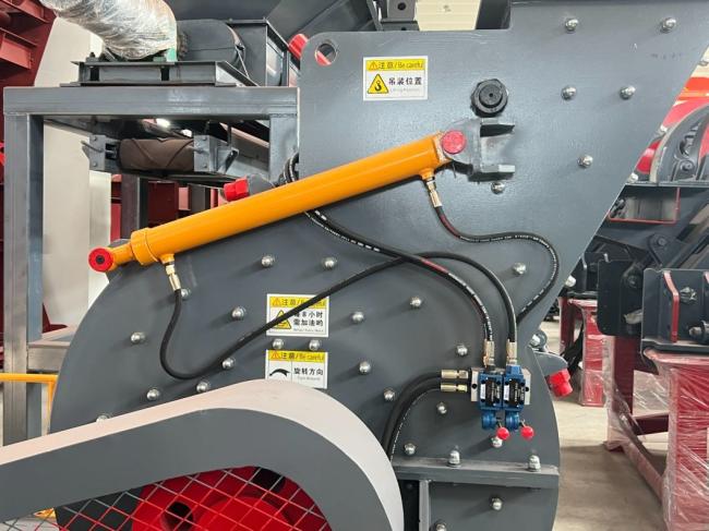 China Manufacturer Ore 20-80 Mesh Coare Powder Hammer Grinding Mill