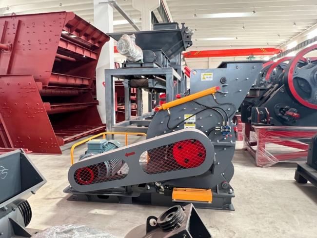 Expert Manufacturer of European Version PC Coarse Powder Hammer Grindind Mill