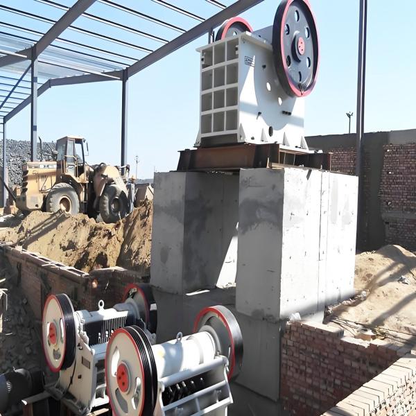 Rock/Ore/Mining Jaw Crusher with 0-410mm Inlet Size and 1 Year After-sales Service