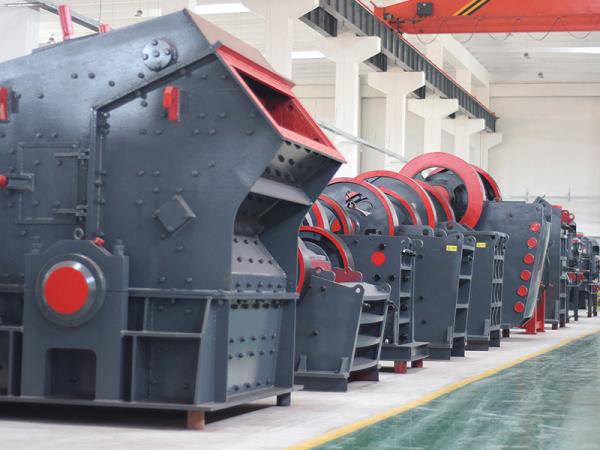 Quality Rollers Wearing Parts Stone Impact Crusher with and Compressive Strength 300MPA for sale