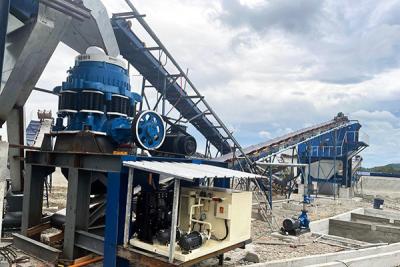 China Triturador de cone hidráulico padrão na linha de produção de minério de mineração com longa vida útil à venda