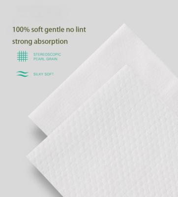 中国 70x140cmの生物分解性1pcs/Bag使い捨て可能なBathタオル 販売のため