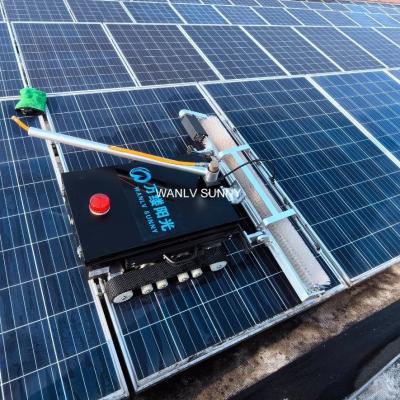 Cina - Robot per la pulizia dei pannelli solari per la pulizia fotovoltaica esterna distribuita in vendita
