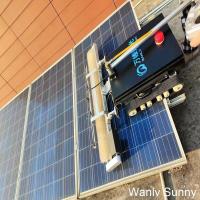 China Lithium Battery Tracked Solar Panel Cleaning Machine 48V Remote Control for sale