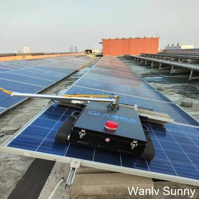 Cina Soluzione di pulizia rapida e solare dei pannelli con controllo remoto Tempo di resistenza 5 ore in vendita