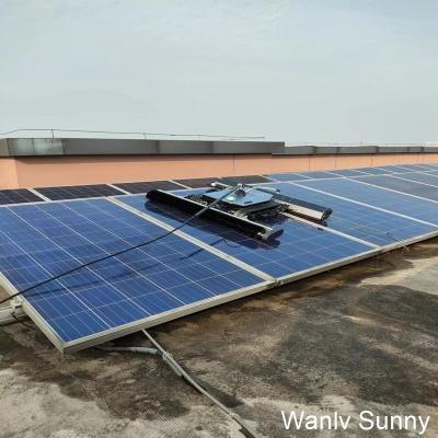China Geavanceerde robot voor het schoonmaken van zonnepanelen met borstelrollers Te koop