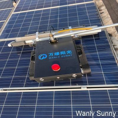 Cina Tipologia di pulizia pulizia a secco Pulizzatore di pannelli solari per impianti fotovoltaici Batteria al litio in vendita