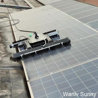 Cina 24V di tensione di funzionamento pannello solare robot di pulizia con tecnologia avanzata di manutenzione in vendita