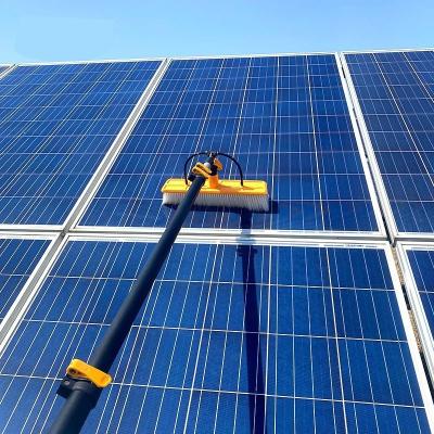 Cina Potenza telescopica elettrica, spazzola di pulizia senza acqua, palo alimentato con acqua per pannelli solari in vendita