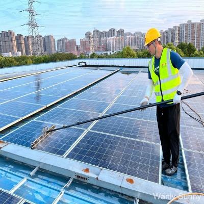 Cina Vendita diretta Spazzola a spruzzo d'acqua a pressione per la pulizia fotovoltaica multiangolare in vendita