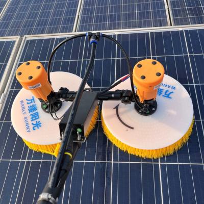 Cina Spazzola per la pulizia dei pannelli solari personalizzabile per la pulizia fisica e la pulizia con acqua fredda in vendita