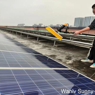 Cina Spazzola elettrica semiautomatica a testa singola per la pulizia dei pannelli fotovoltaici in vendita