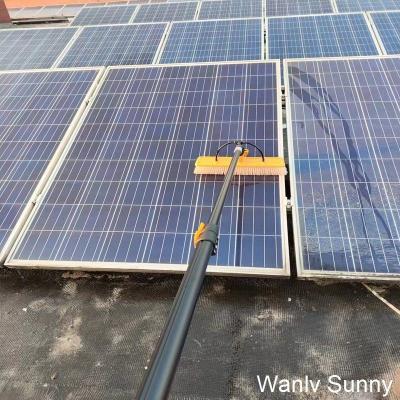 Cina Spazzola di pulizia a doppio pannello solare manuale con testa grande 55 cm e palo telescopico di 3,6 m in vendita