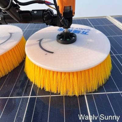 中国 物理清掃原理 太陽光パネル用 水で供給されるダブルヘッド回転ブラシ 販売のため